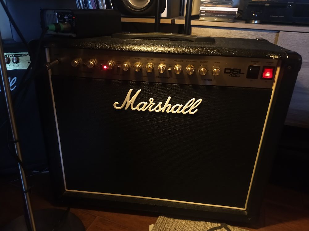 Marshall DSL 40C NAM Profiles by @boukman